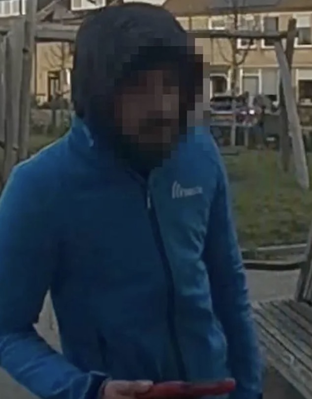 Dezelfde onbeschofte Delta-verkoper: 'Is je ouders thuis?'